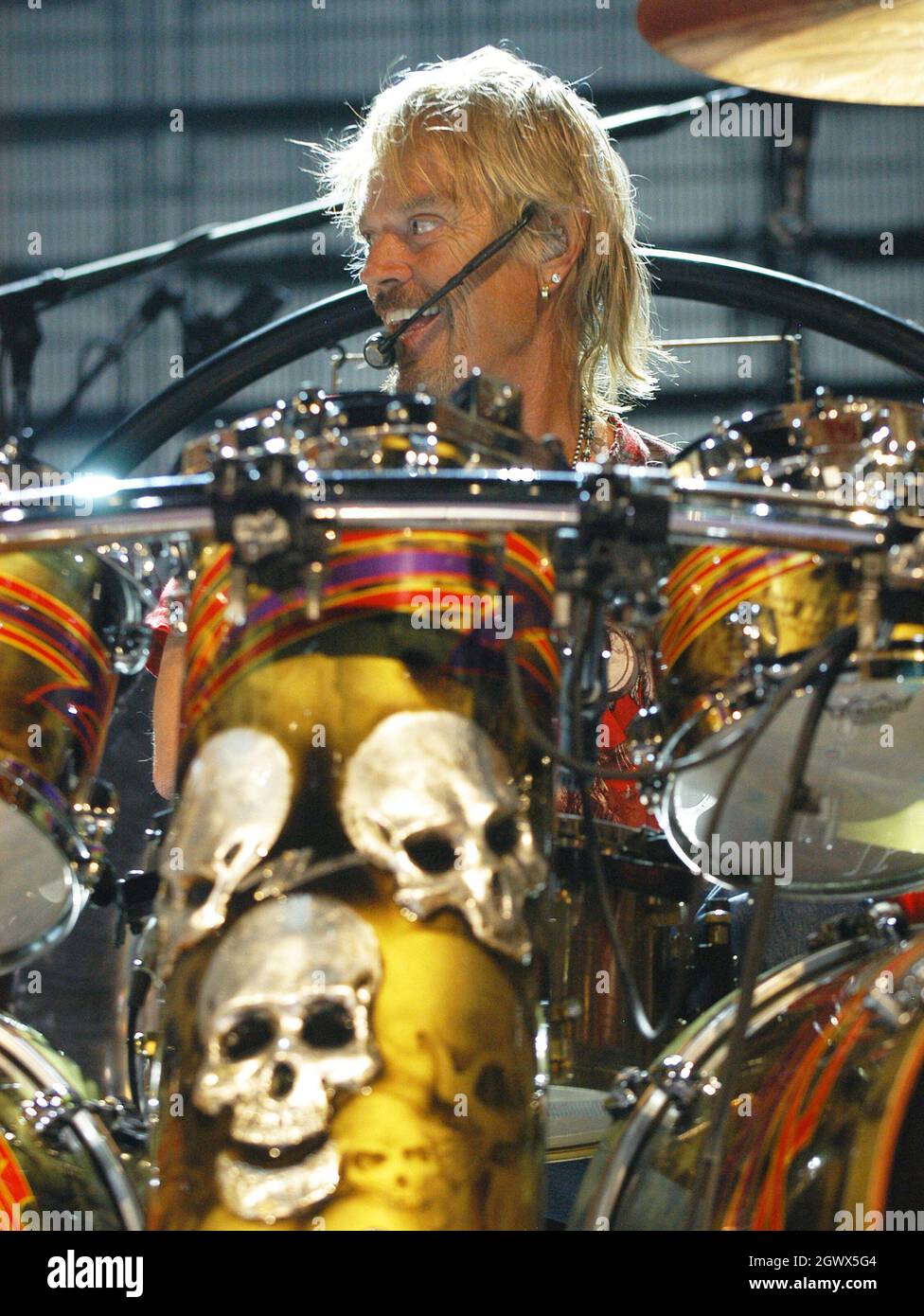 SEPTEMBER 19: Frank Beard of ZZ Top performs at Verizon Wireless ...
