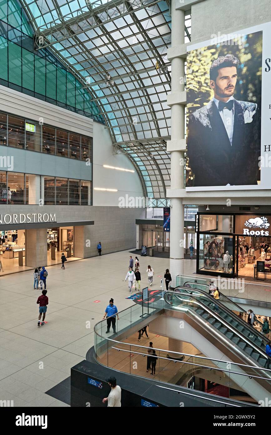 Eaton hall interior hi-res stock photography and images - Alamy