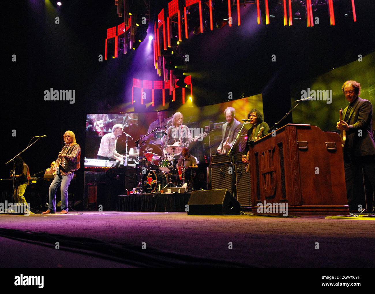 Scott thurston hi-res stock photography and images - Alamy