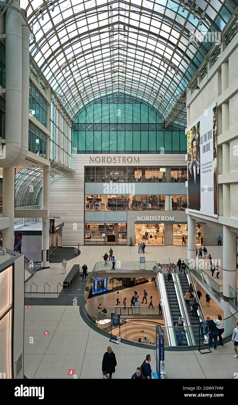 Eaton hall interior hi-res stock photography and images - Alamy