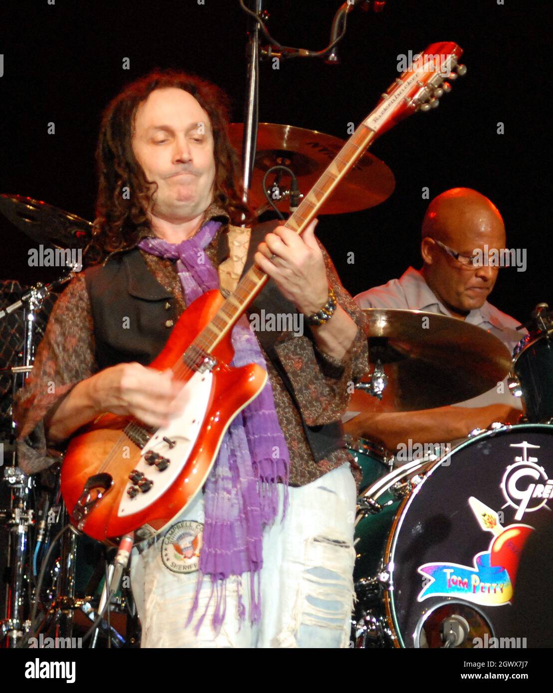 SEPTEMBER 22: Mike Campbell of Tom Petty And The Heartbreakers performs ...