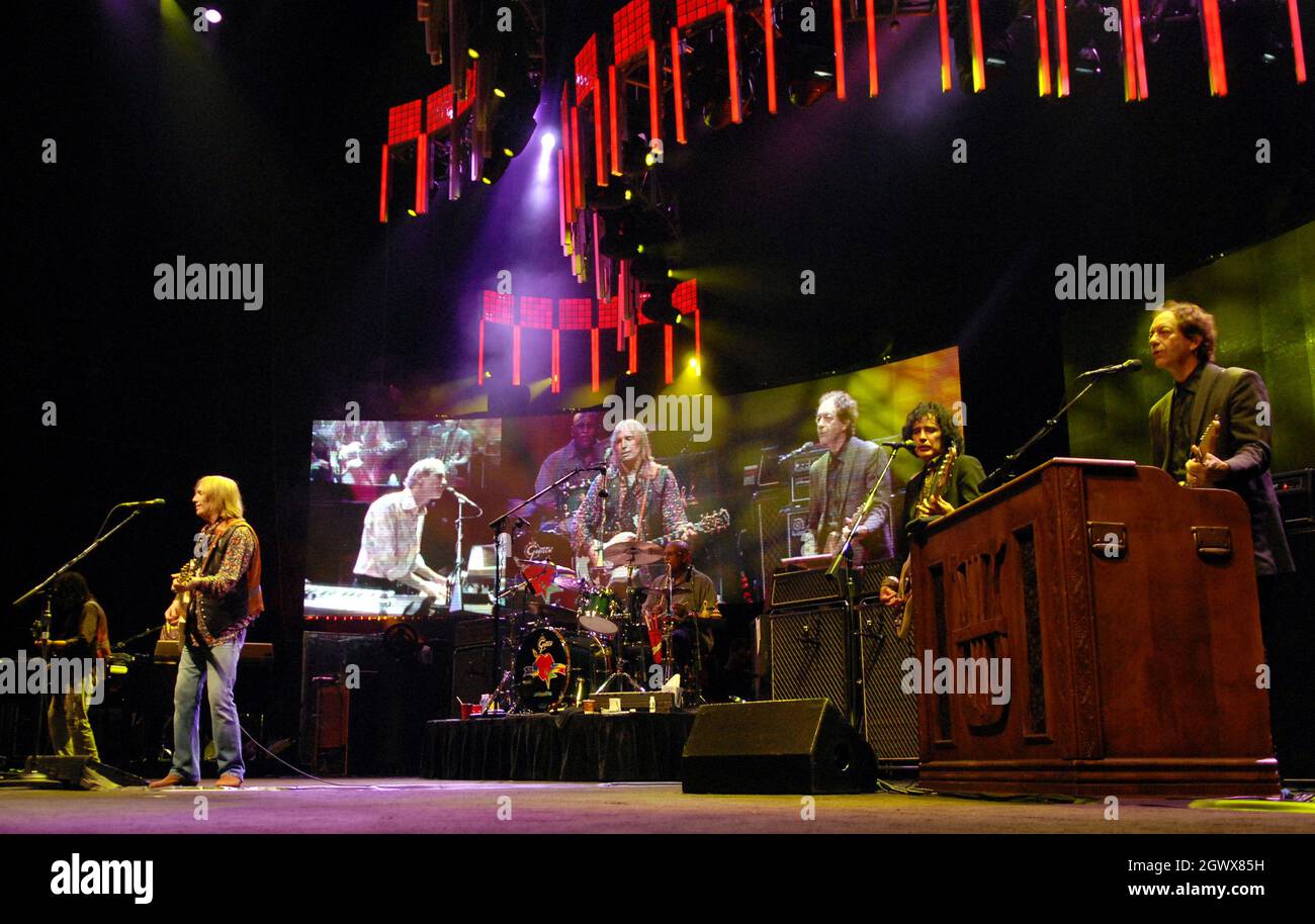 Scott thurston hi-res stock photography and images - Alamy