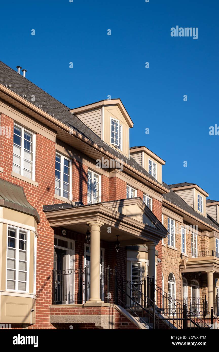 Calgary homes hi-res stock photography and images - Alamy