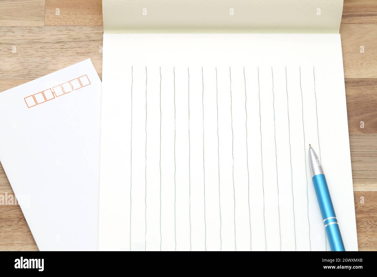 Writing letter hi-res stock photography and images - Alamy