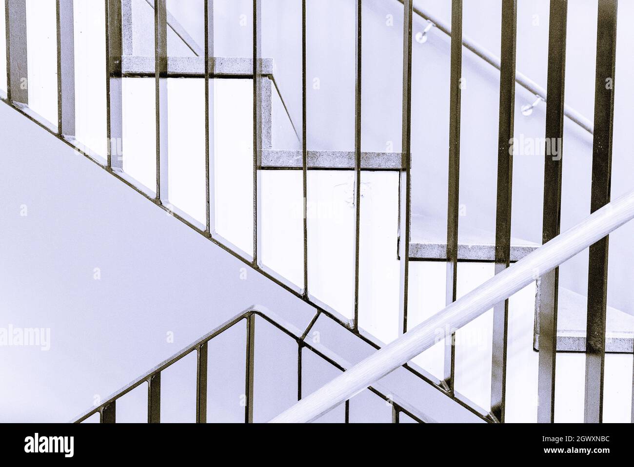 Diagonal lines in architecture High Resolution Stock Photography and ...