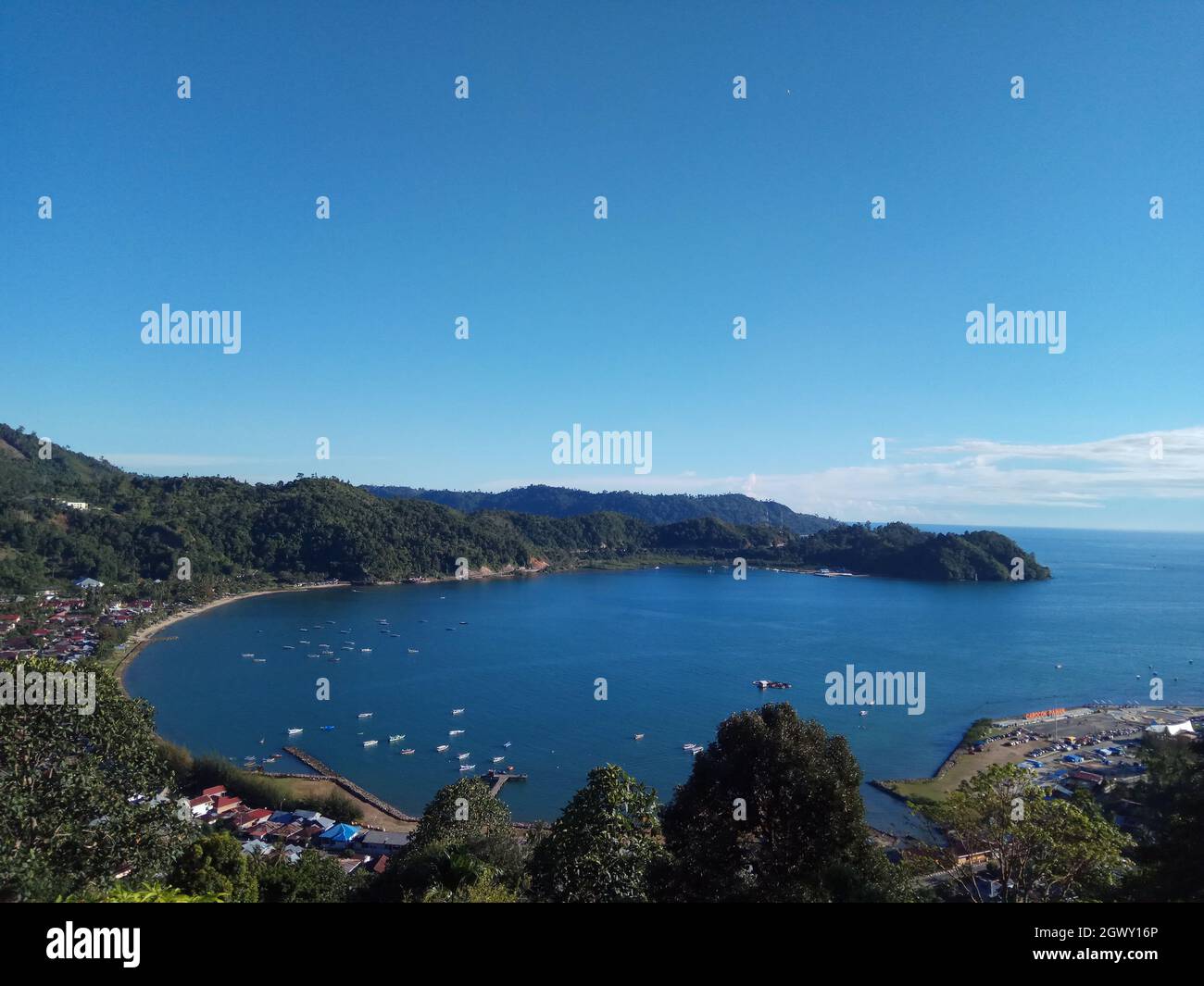 Mandeh Island High Resolution Stock Photography and Images - Alamy