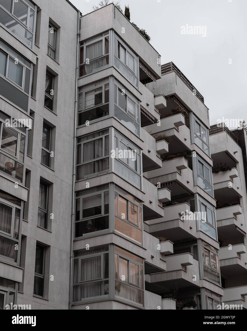 Cubic structure hi-res stock photography and images - Alamy