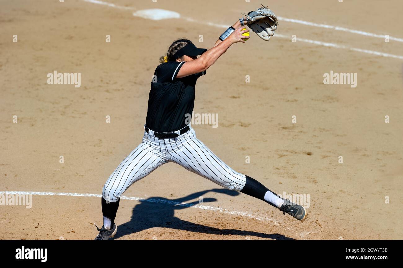 Baseball running action sport hi-res stock photography and images - Alamy