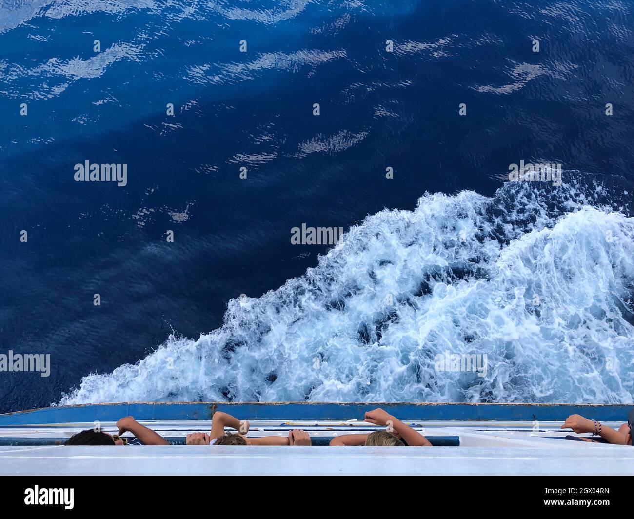 Boat forward motion hi-res stock photography and images - Alamy