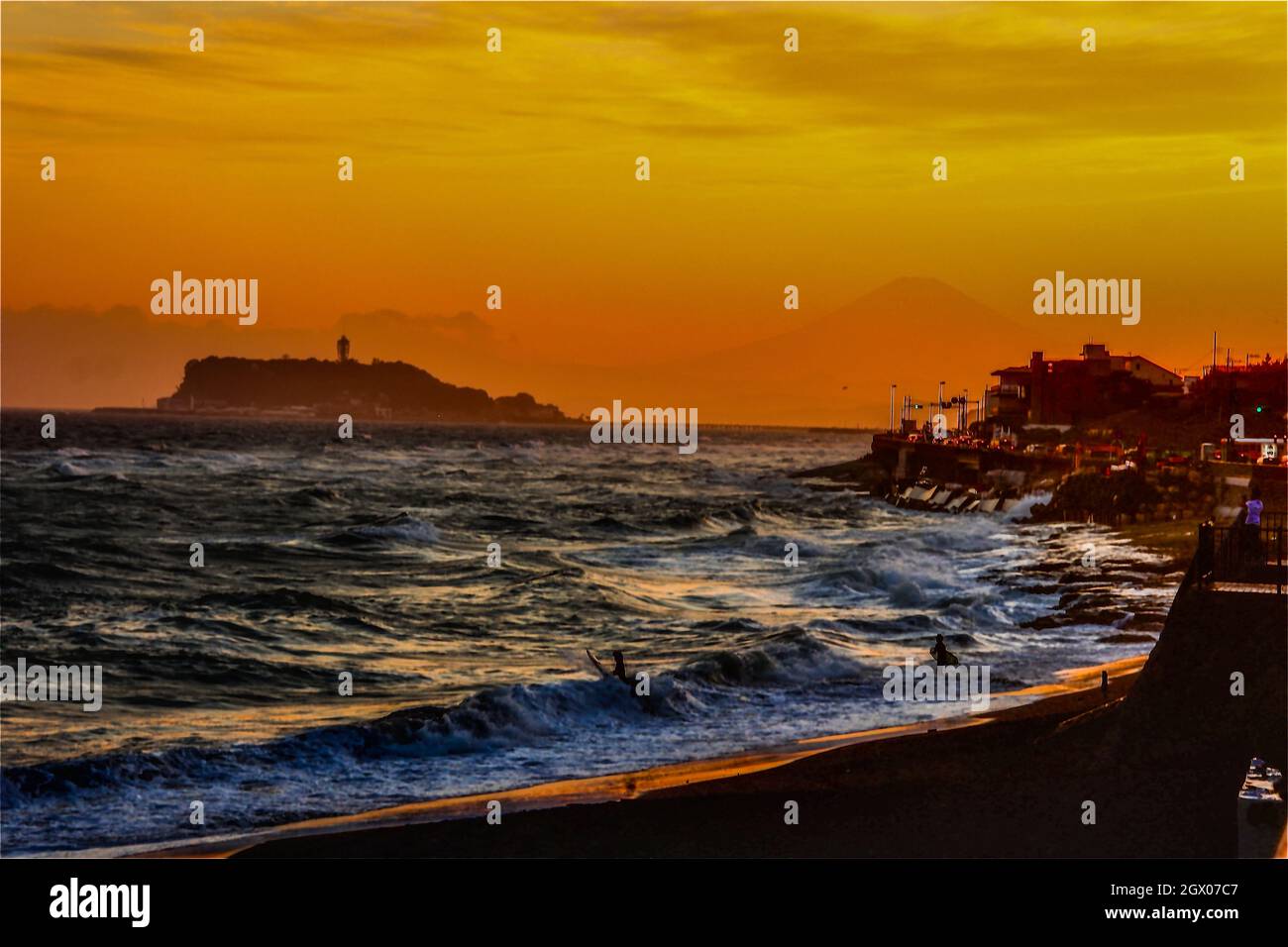 Shonan water hi-res stock photography and images - Alamy