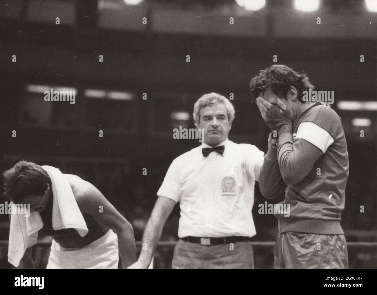 Loser boxer hi-res stock photography and images - Alamy