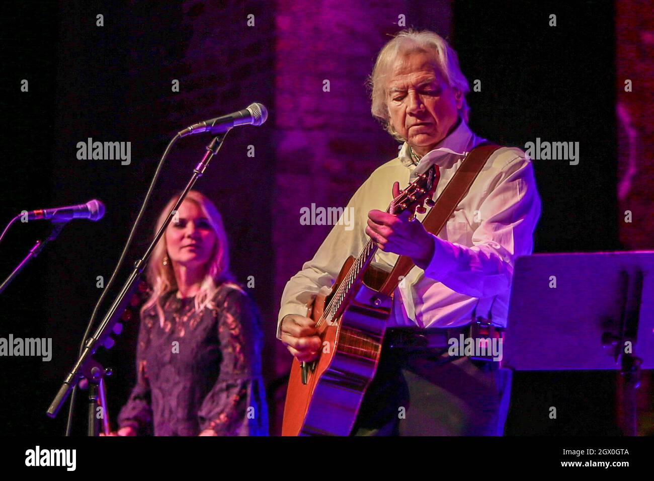 October 2, 2021, Huntington, New York, United States: Karmen Gould (L ...