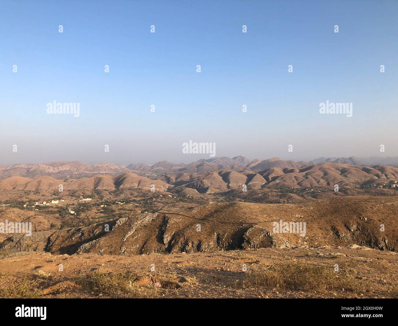 Aravali mountain ranges hi-res stock photography and images - Alamy