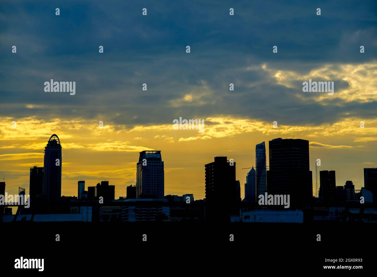 The economist building hi-res stock photography and images - Alamy