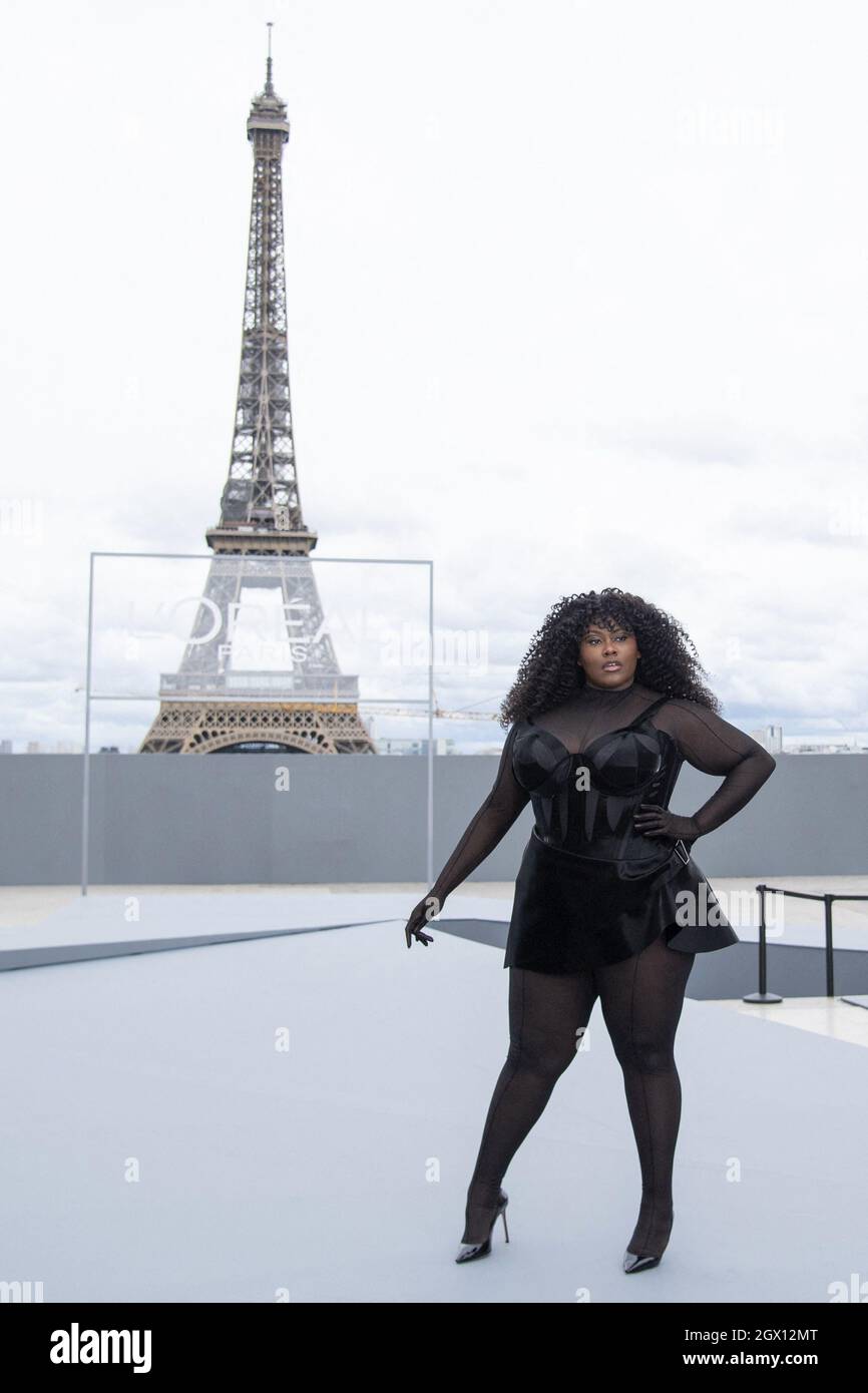Yseult posing on the runway after the L'Oreal show as part of Paris ...