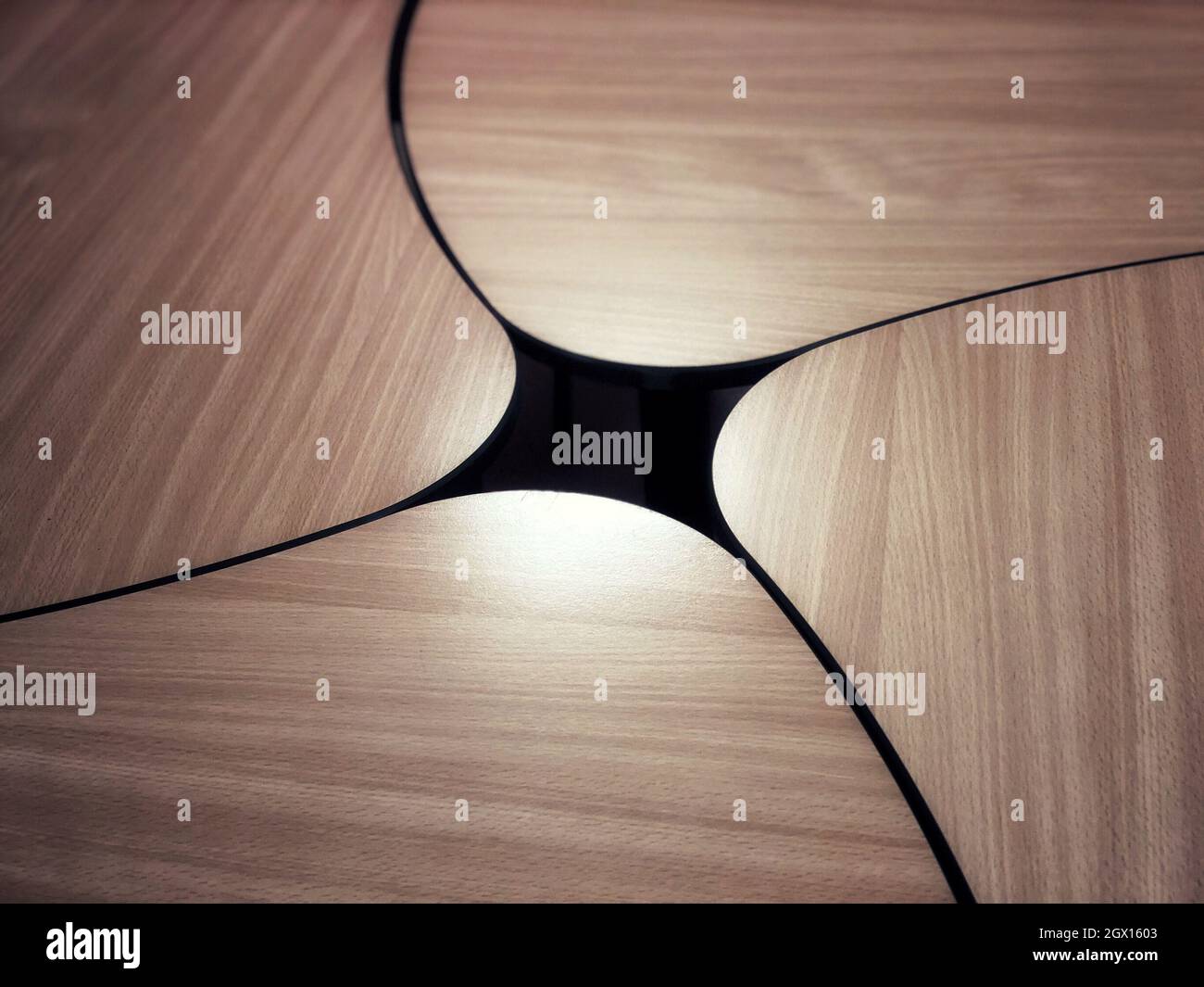 Interlocked tables hi-res stock photography and images - Alamy