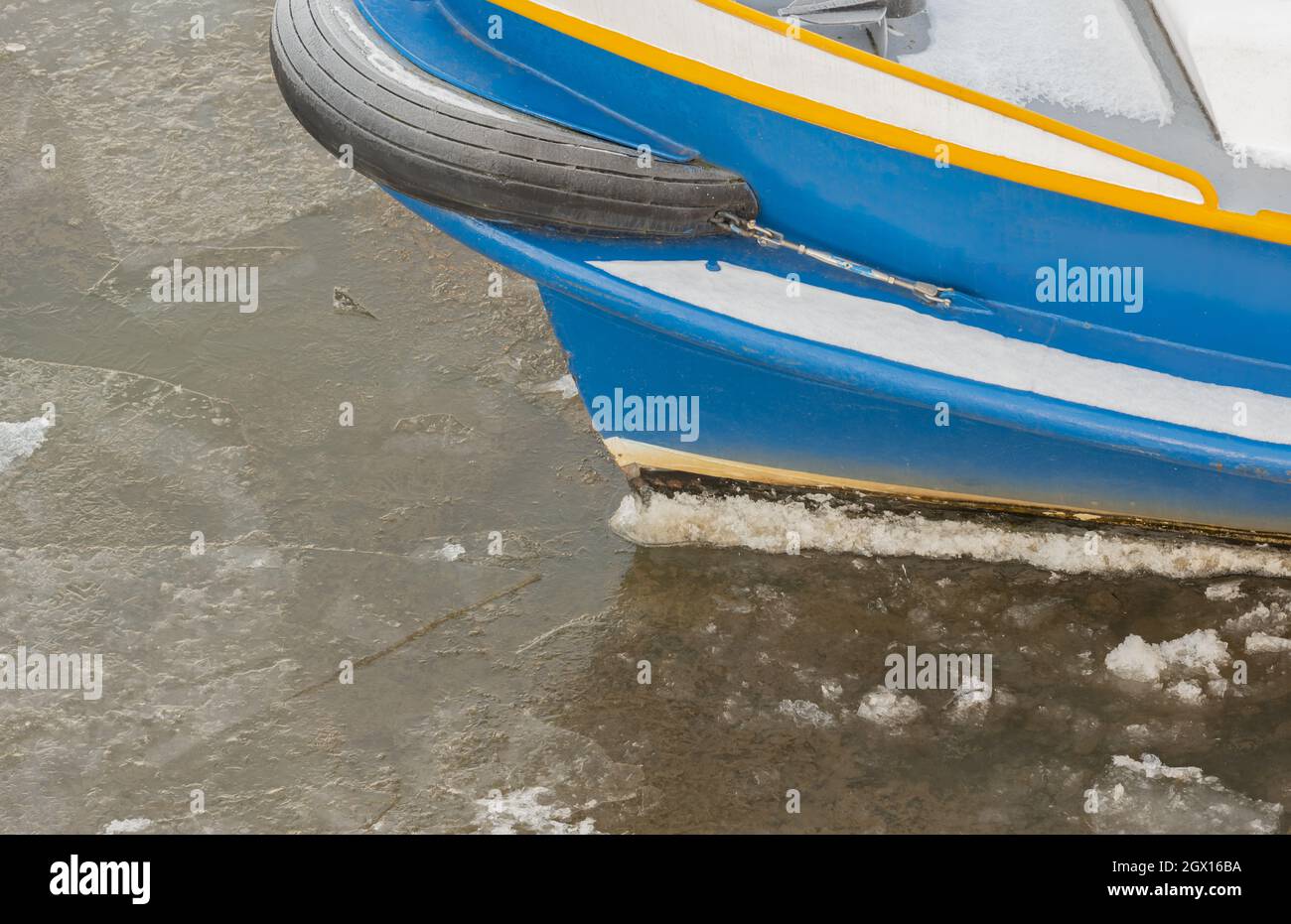 Ice barge hi-res stock photography and images - Alamy