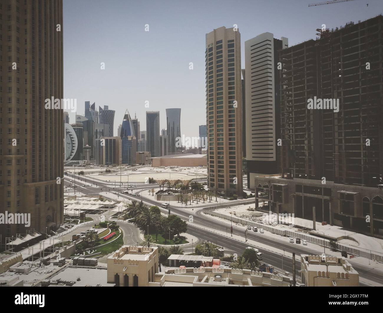 Qatar highway construction hi-res stock photography and images - Alamy