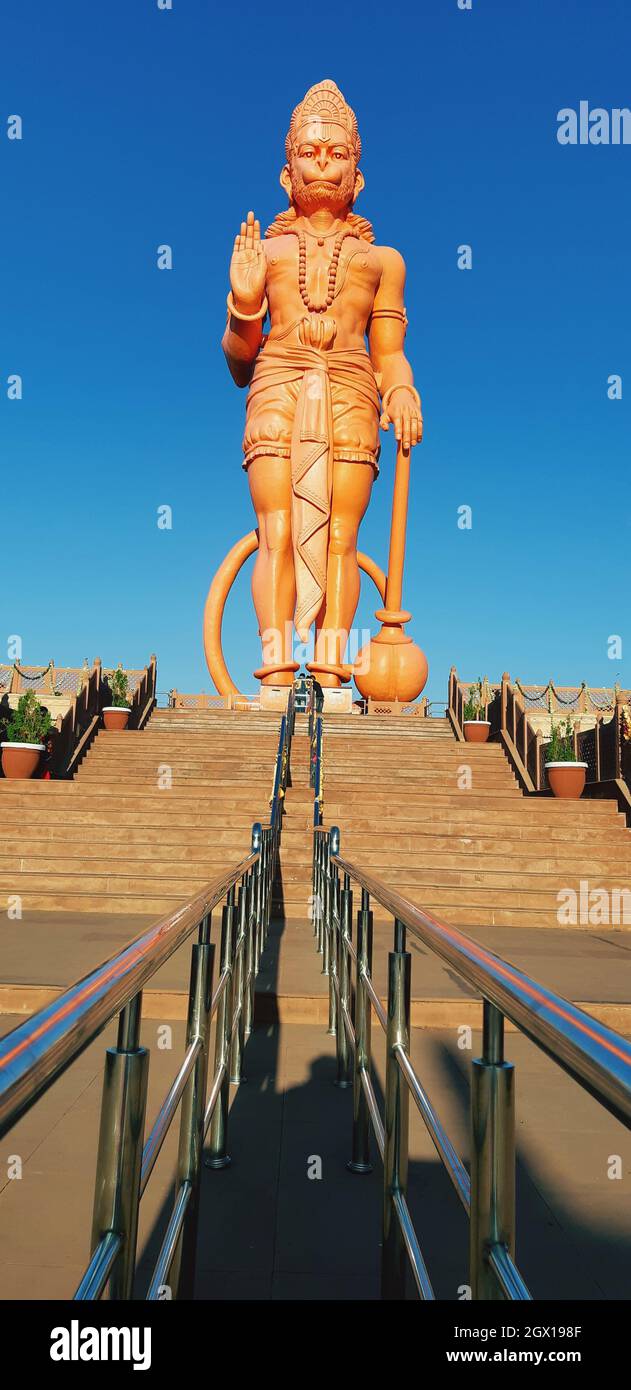 108 feet tall hi-res stock photography and images - Alamy