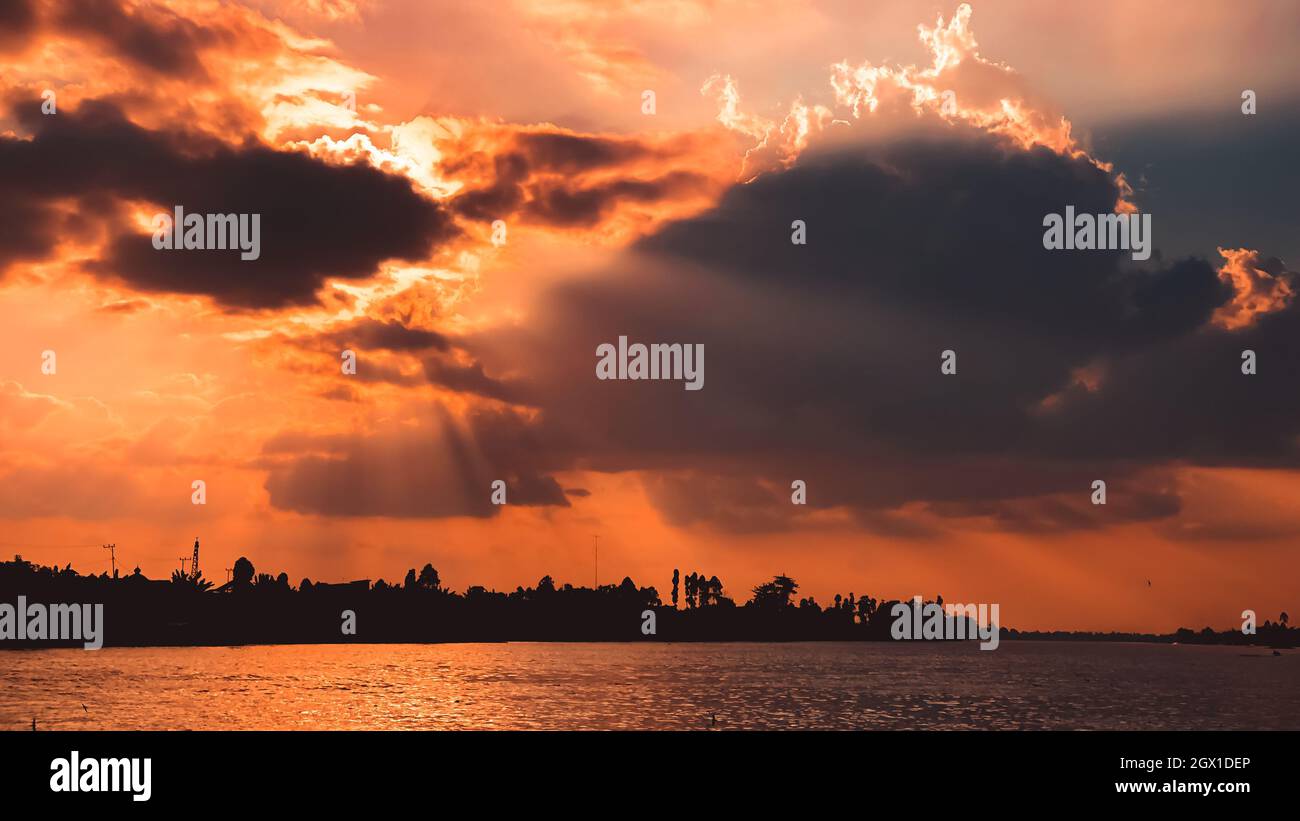 River mahakam hi-res stock photography and images - Alamy