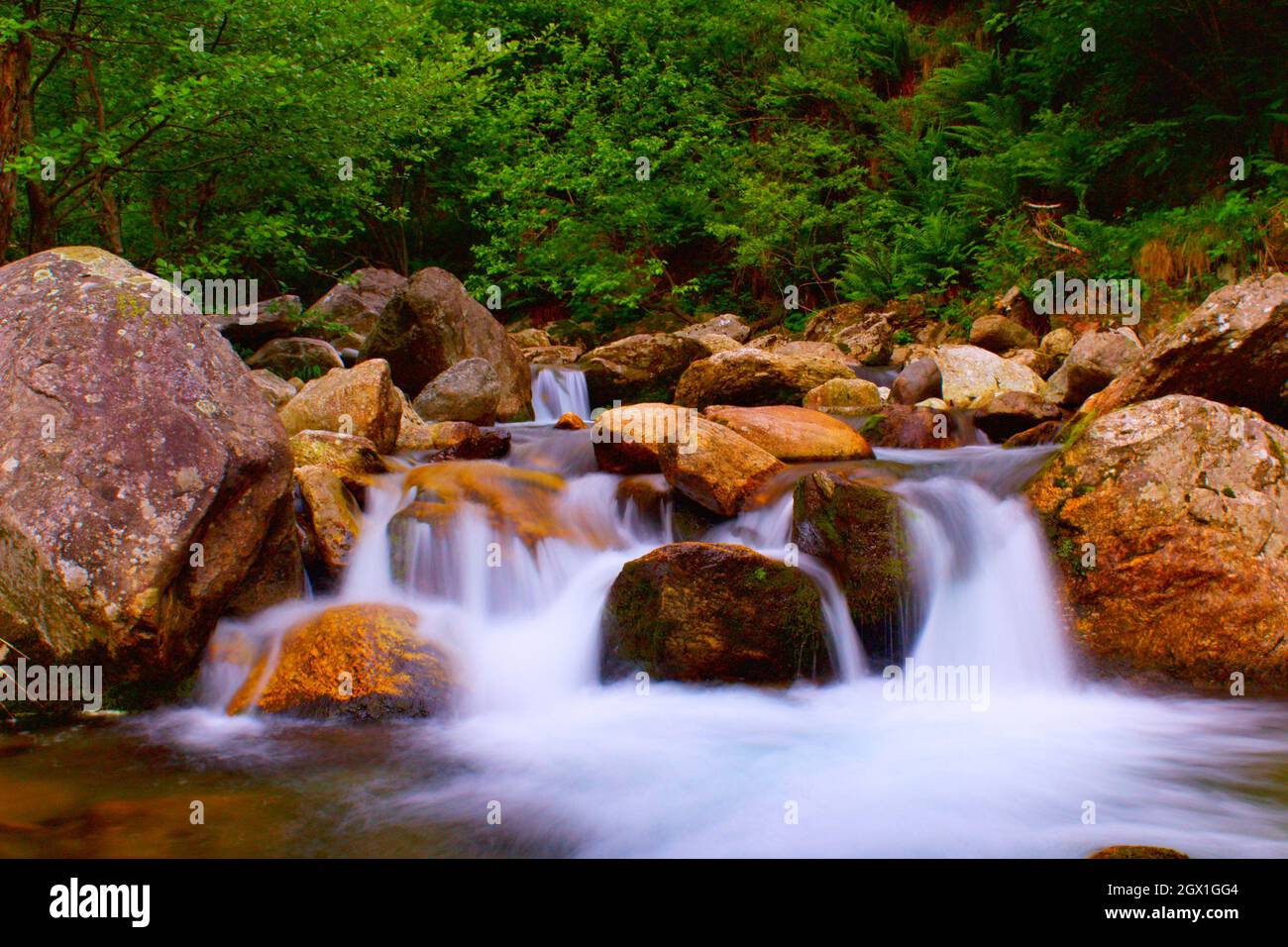 Dissolving rock hi-res stock photography and images - Alamy