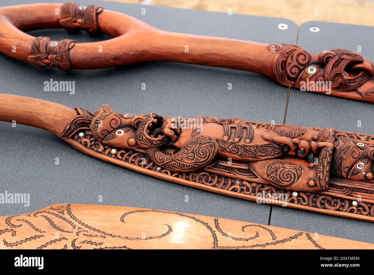 New zealand maori woodcraft hi-res stock photography and images - Alamy