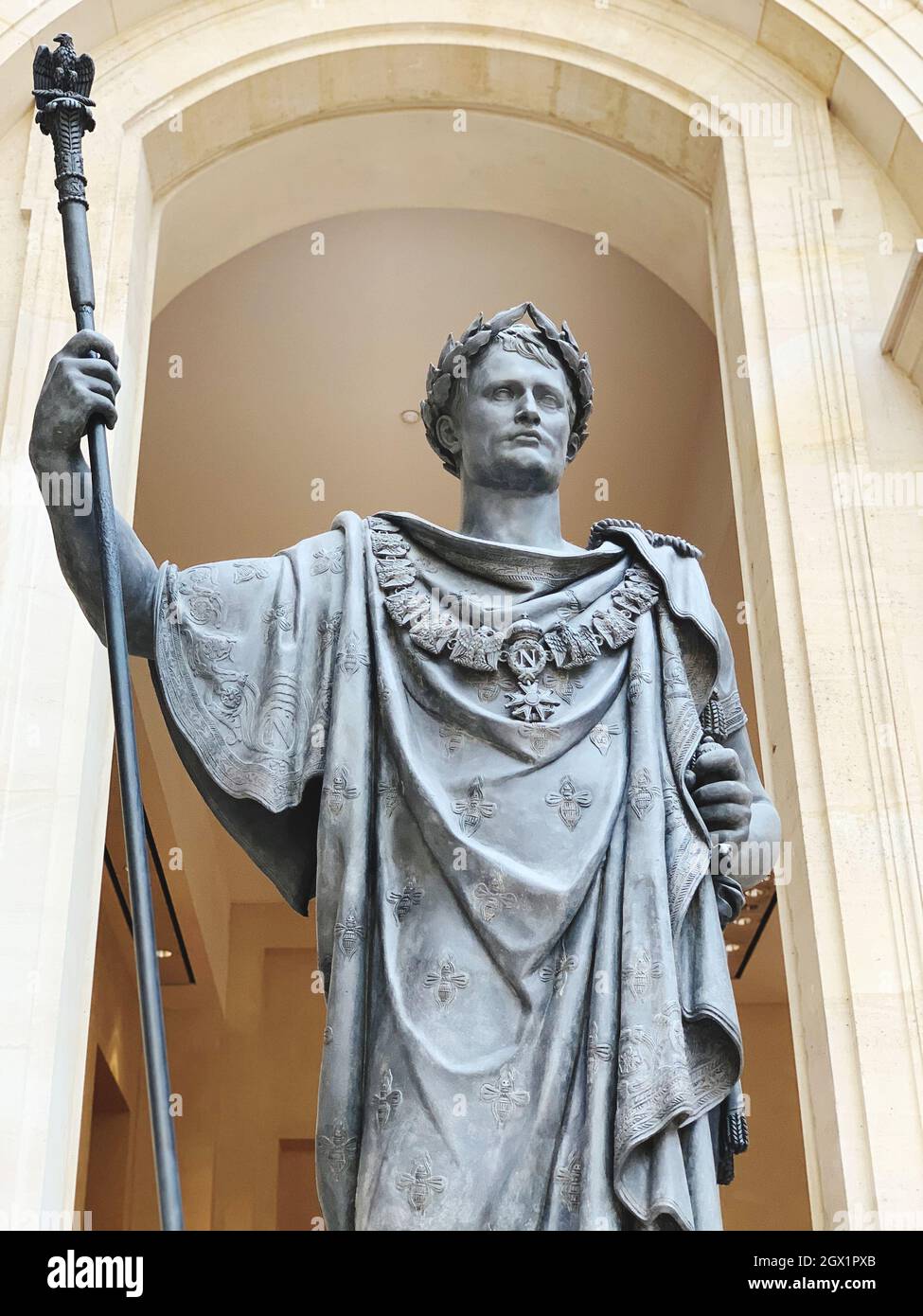 Caesar statue louvre hi-res stock photography and images - Alamy