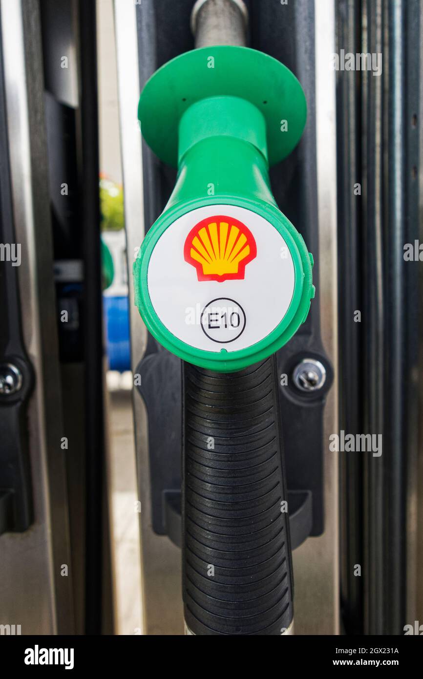 E10 petrol pump at a UK filling station as the UK moves to 10% ethanol ...