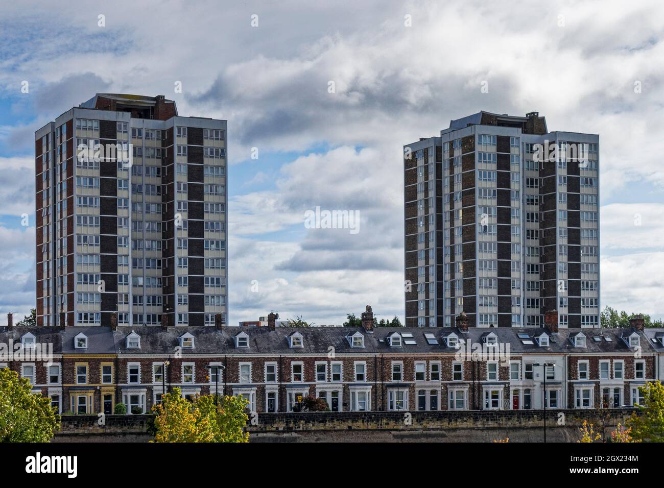 Architecture of Newcastle upon tyne with terraced buildings dwarfed by ...