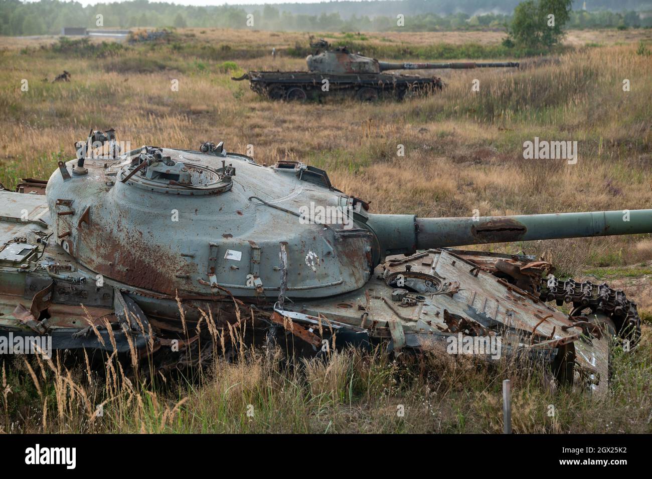 Destroyed tanks hi-res stock photography and images - Alamy
