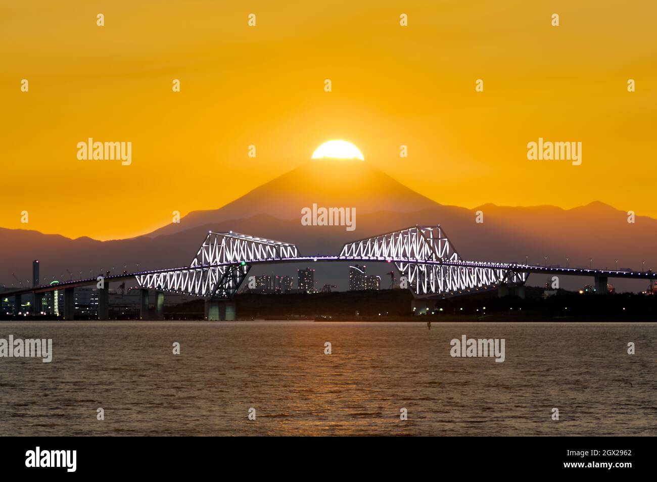 Tokyo gate bridge at night hi-res stock photography and images - Alamy