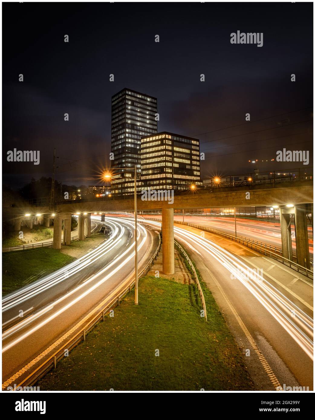 Exterior night time view Cut Out Stock Images & Pictures - Alamy
