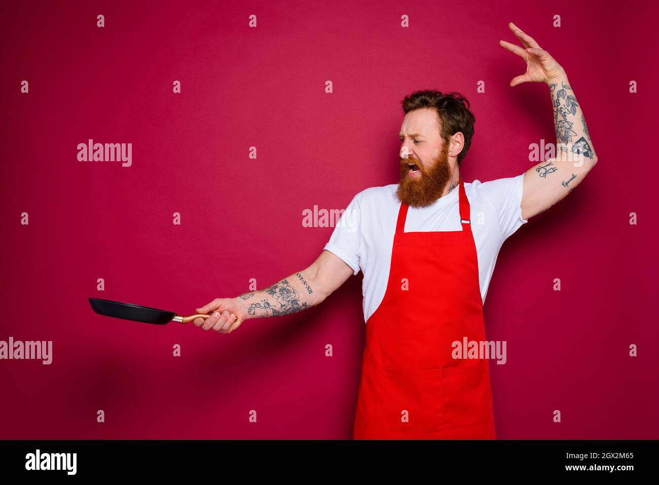 Angry chef man hi-res stock photography and images - Alamy