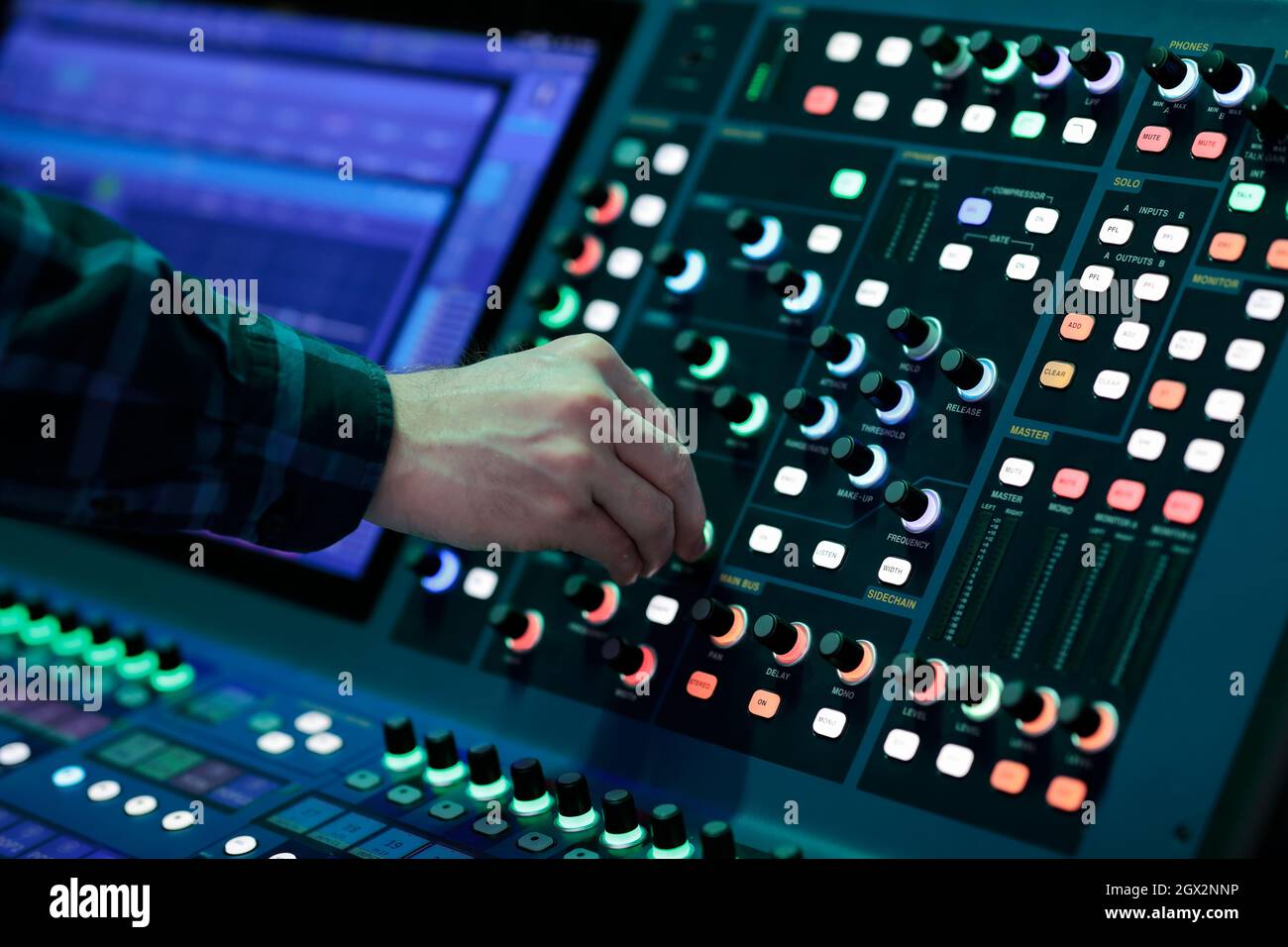 Sound engineer concert hi-res stock photography and images - Alamy