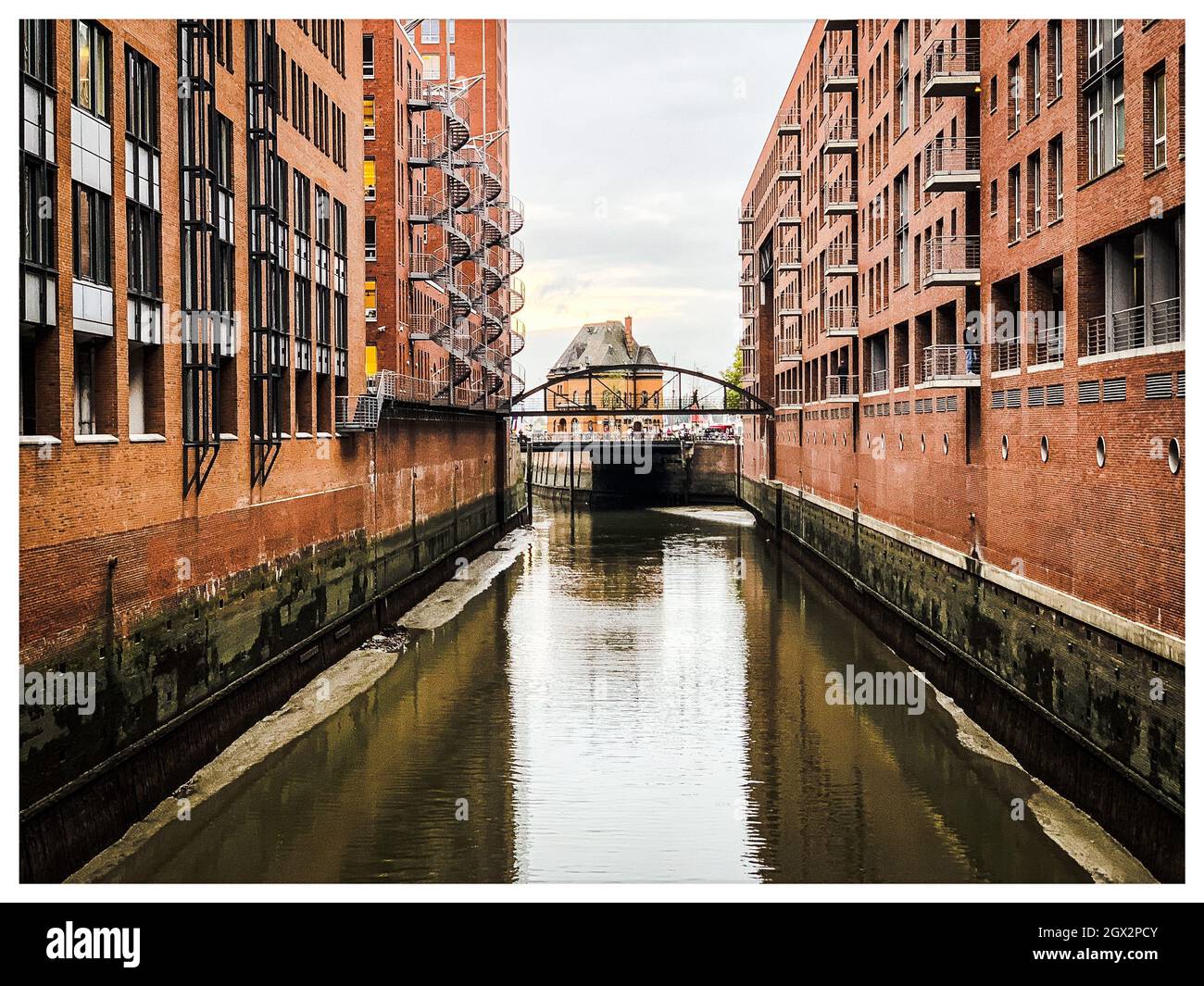 Bridge over canal Cut Out Stock Images & Pictures - Alamy