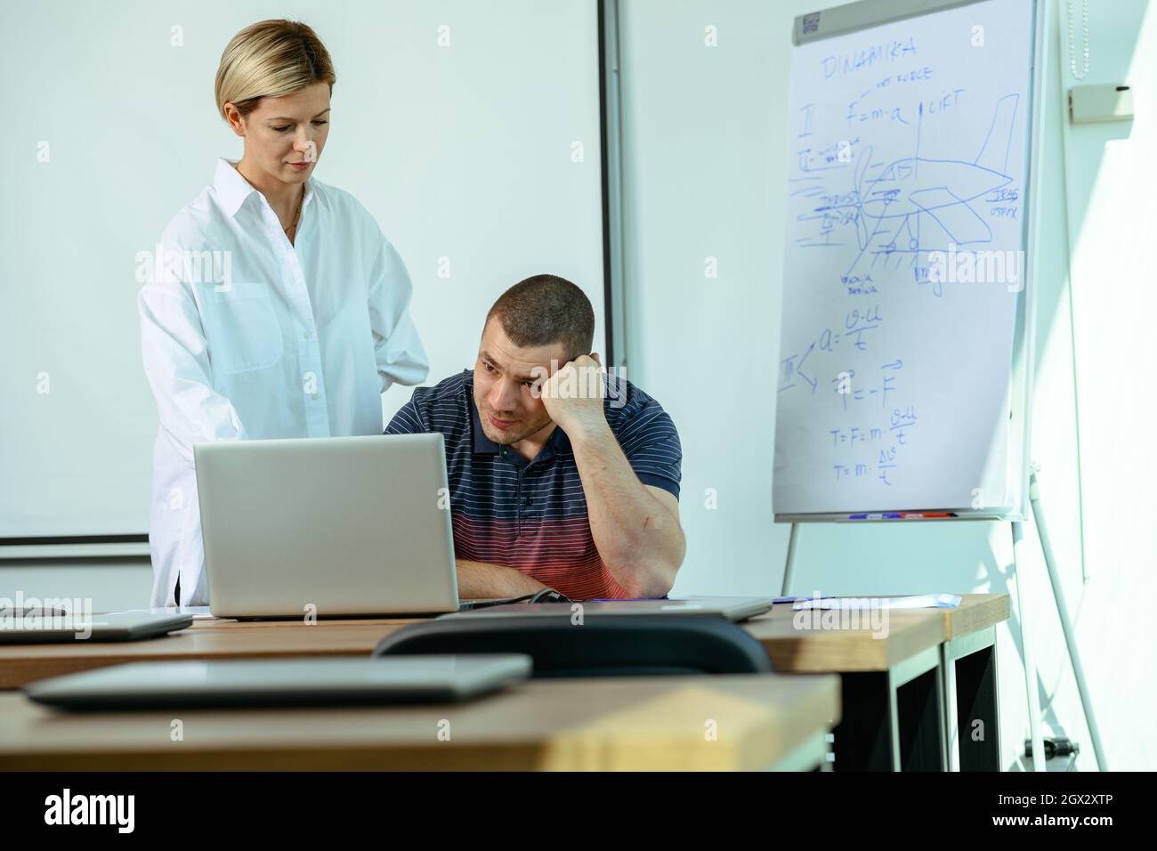 Horizontal shot of an angry manager and employee in the office Stock ...