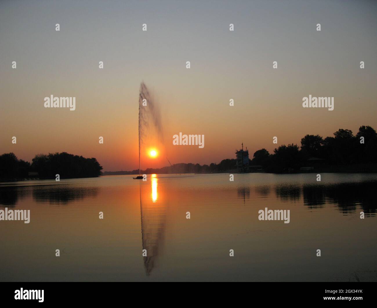 Sunwater hi-res stock photography and images - Alamy