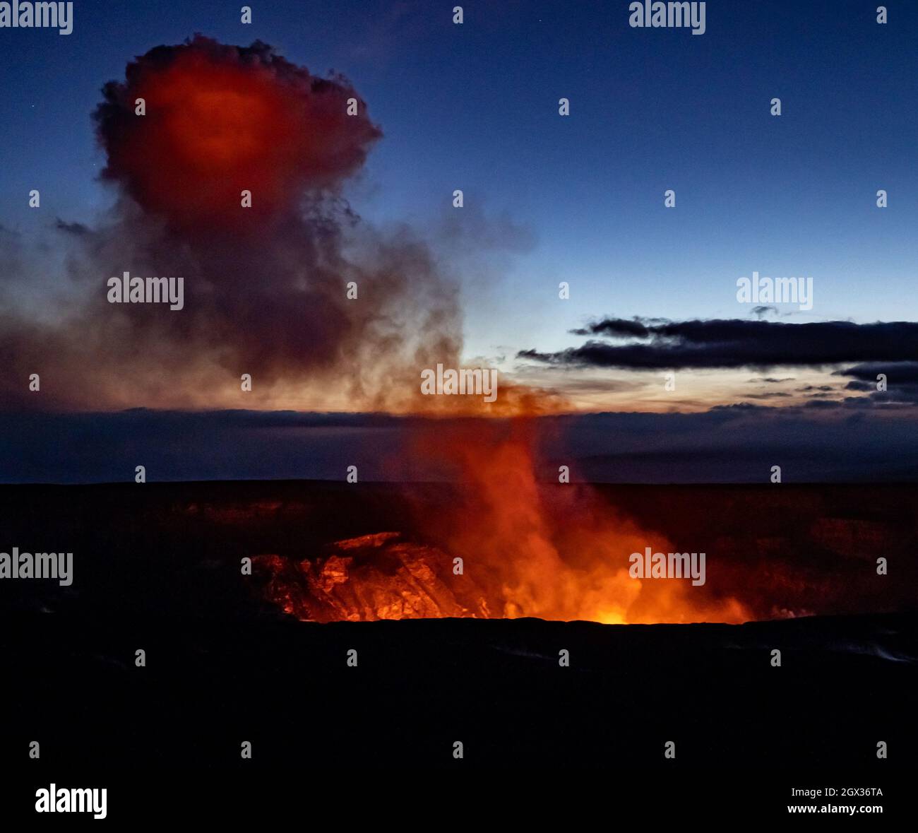 Volcano, HI, USA. 3rd Oct, 2021. Volcanic eruption in the halemaumau ...