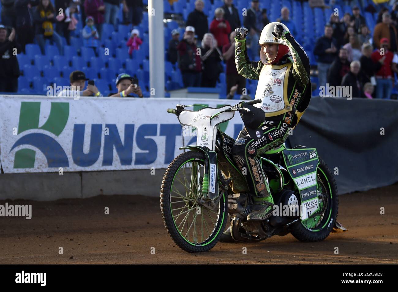 Motorcycle speedway hi-res stock photography and images - Alamy