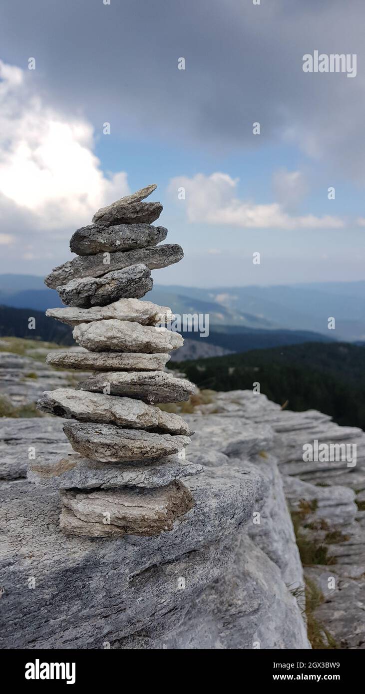 Middle stack mountain hi-res stock photography and images - Alamy