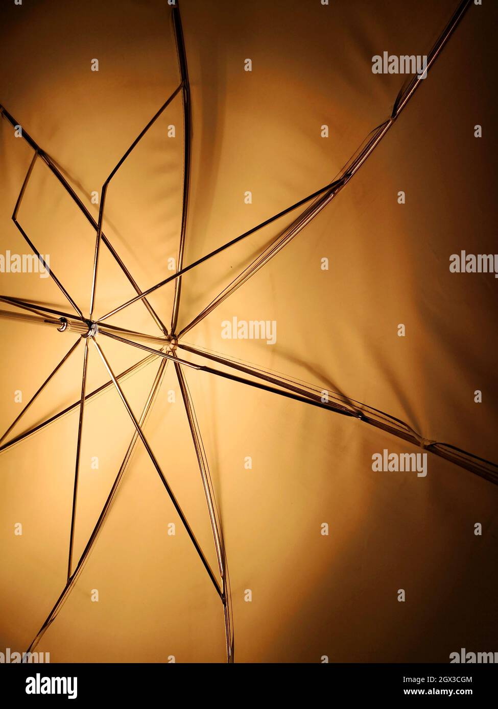 Crystal reflector hi-res stock photography and images - Alamy