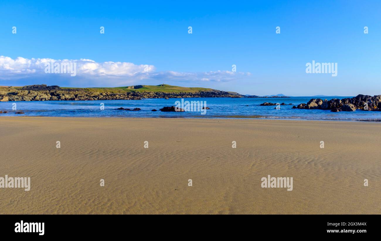 Rhosneigr beach anglesey hi-res stock photography and images - Alamy