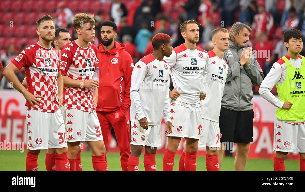 Mainz, Germany. 03rd Oct, 2021. Football: Bundesliga, FSV Mainz 05 - 1 ...