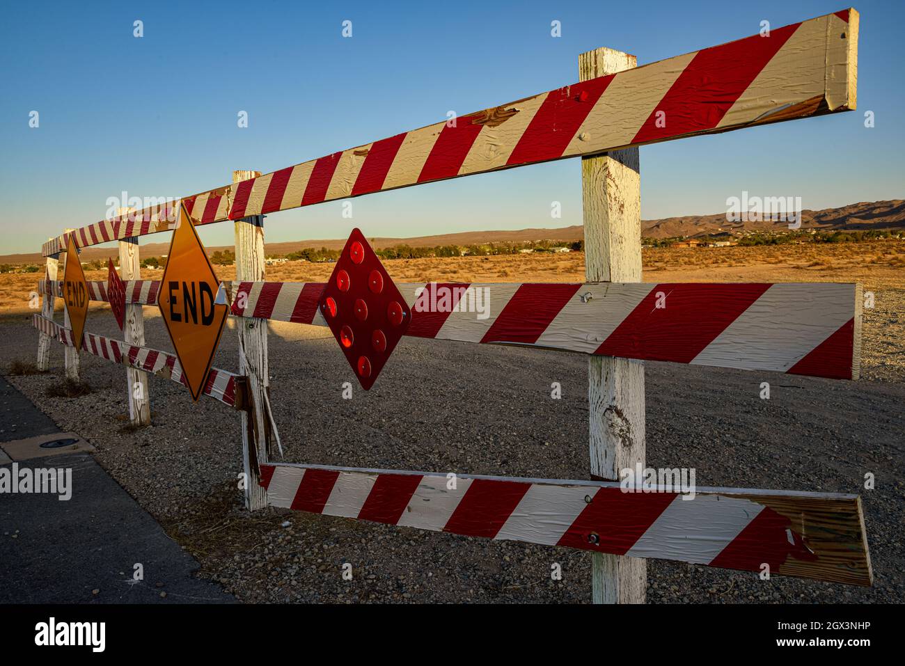 Red white barriers hi-res stock photography and images - Alamy