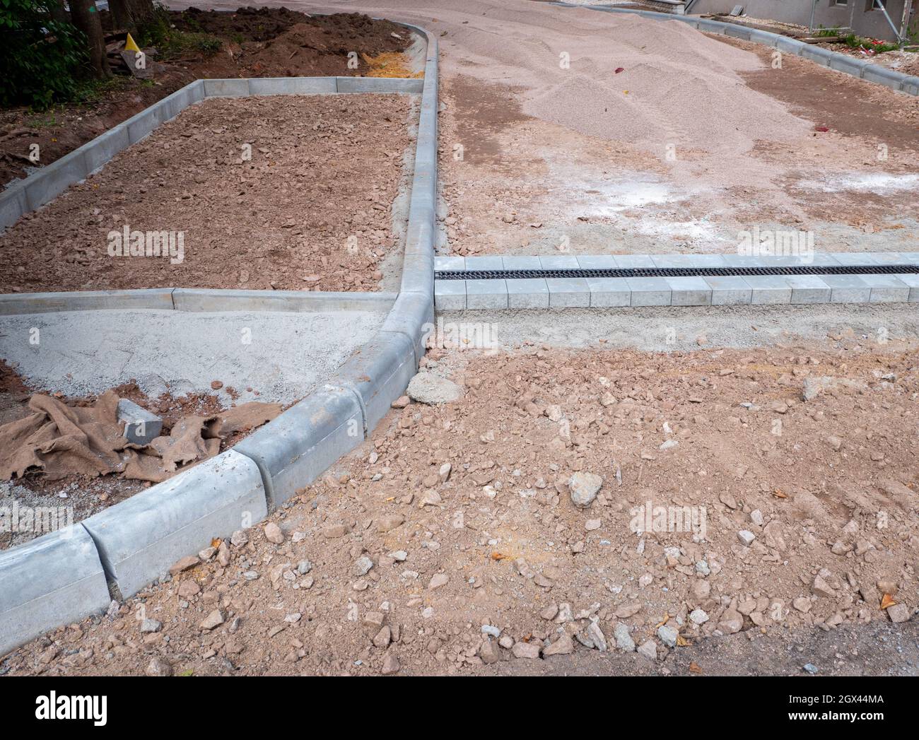 Construction of a new road Stock Photo - Alamy
