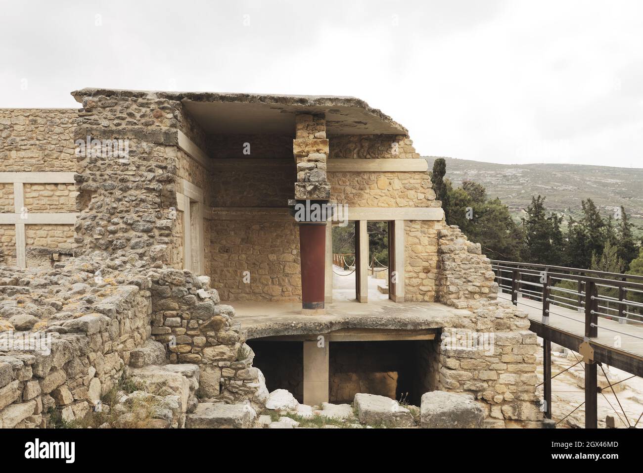 The palace of Knossos Minotaur or Labyrinth Restored North Entrance ...
