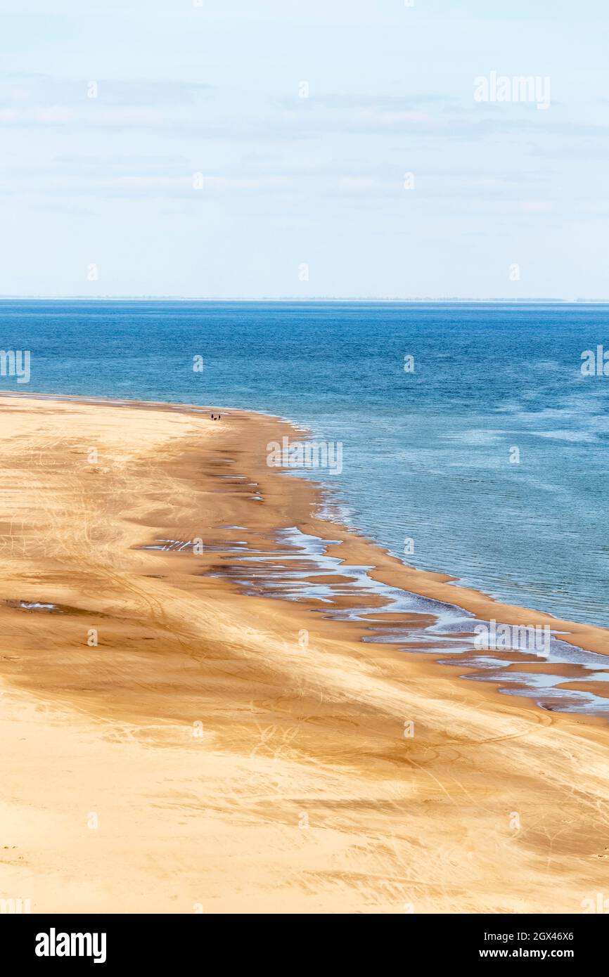Wide river bank sandy beach hi-res stock photography and images - Alamy