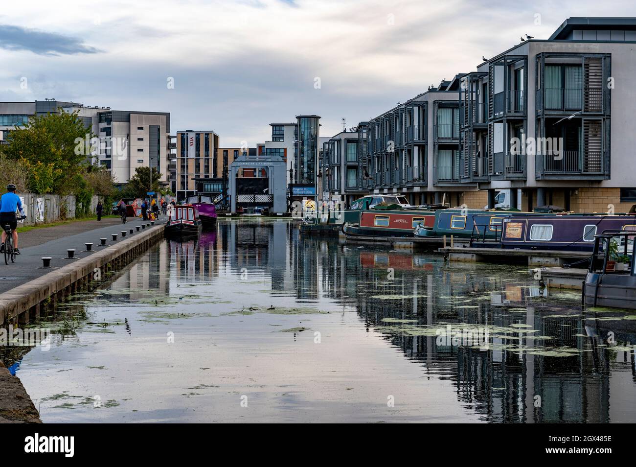 Edinburgh and Glasgow Union Canal, close to the end in Edinburgh ...
