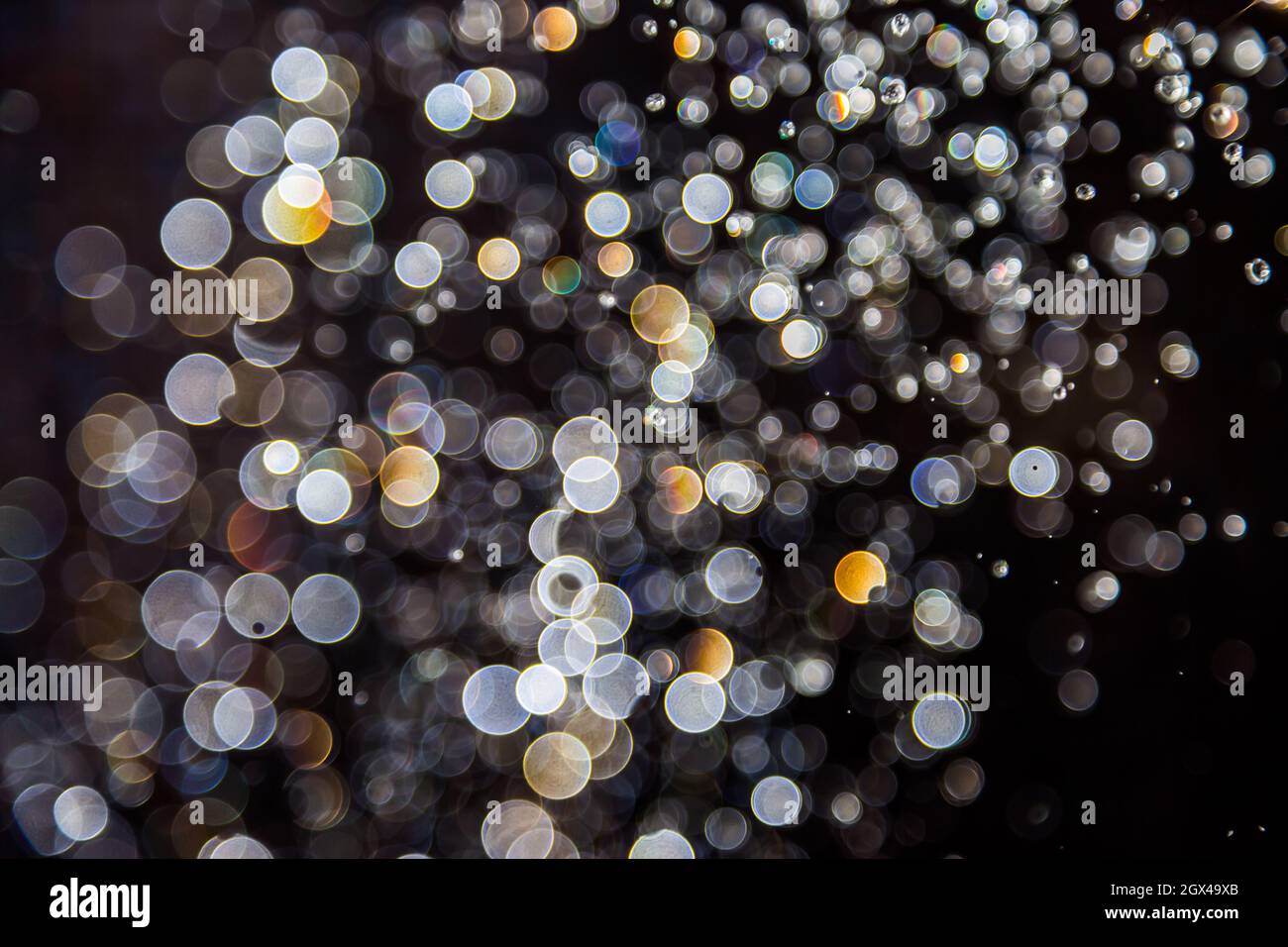 Levitating water drops hi-res stock photography and images - Alamy