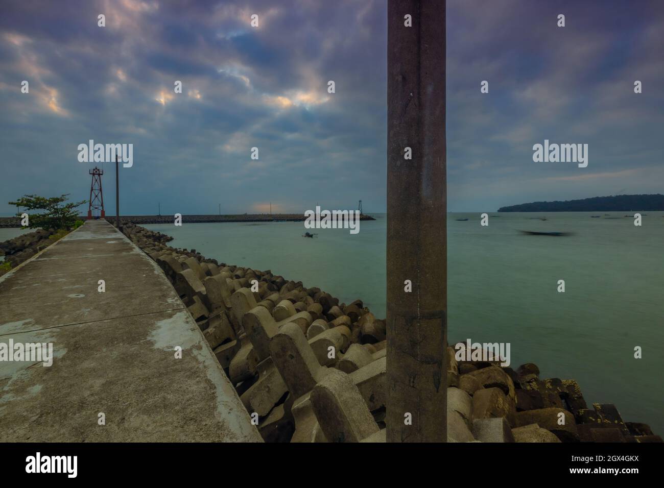 Morning ocean scape hi-res stock photography and images - Alamy